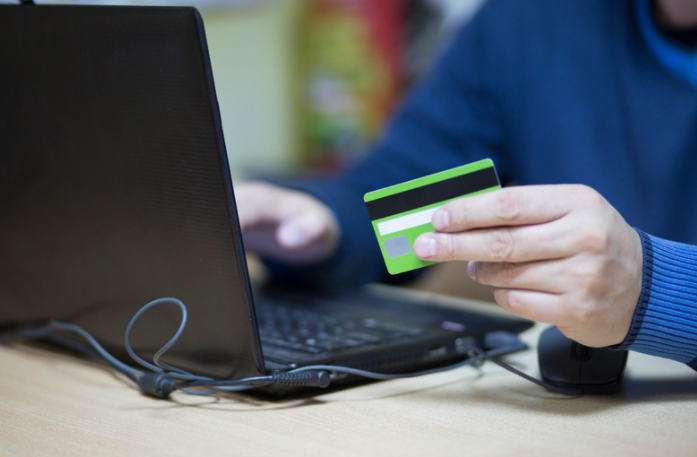 Open and Closed Loop Charge Cards: A Comparison | eBusiness blog