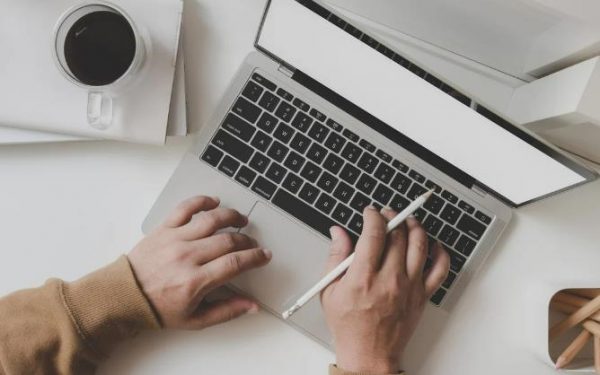 What is the Difference Between IdeaPad and Normal Laptop? | eBusiness blog