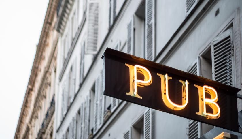 British Pub Culture - A Journey Through Historic Drinking ...