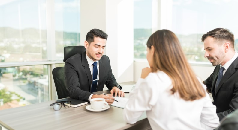 What Is the Debt Collection Process in the UK? | eBusiness blog